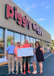 DDRA presents grant award to Piggly Wiggly | News and Press