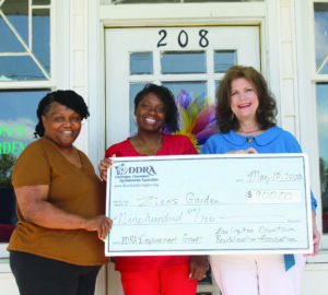 DDRA gives grant to Zion’s Garden | News and Press